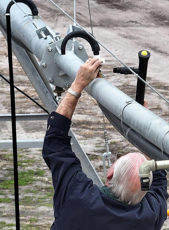 Visual Pressure Indicator | Hunter Agricultural Irrigation